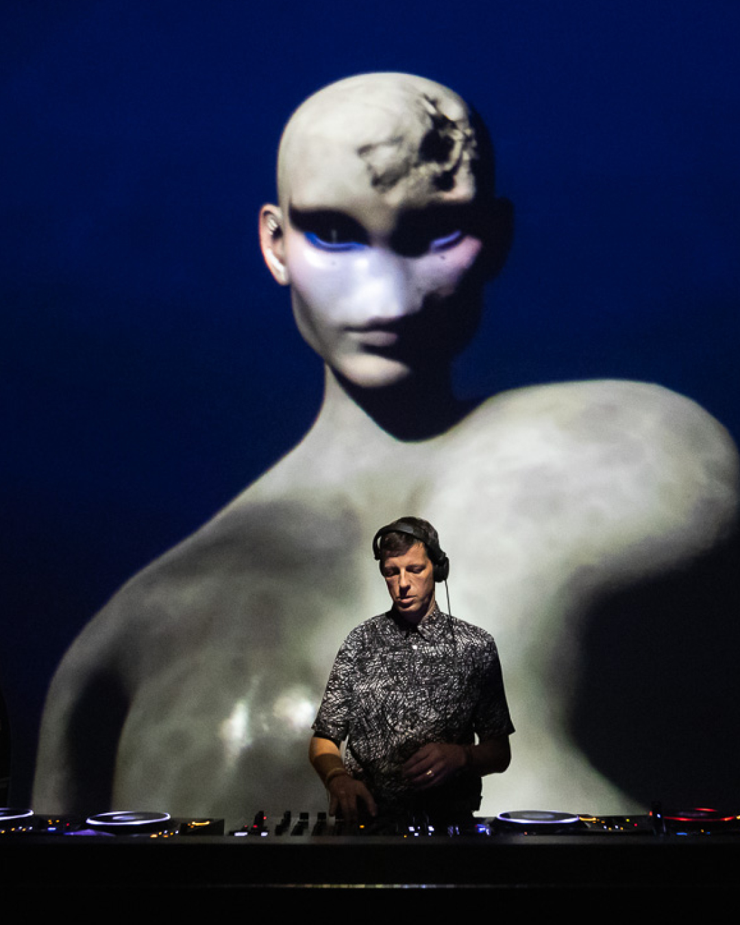 Nxt Museum | ADE 2022 | The light of the night | Nxt Museum